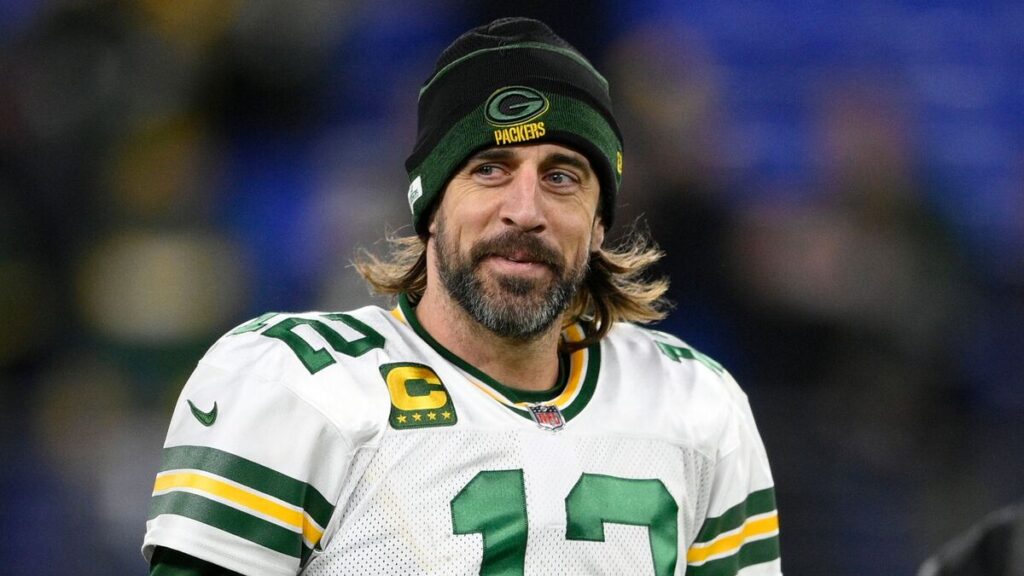 Aaron Rodgers Bio, Age, Wife, Contract, Retire, Trade, Stats, Net Worth ...
