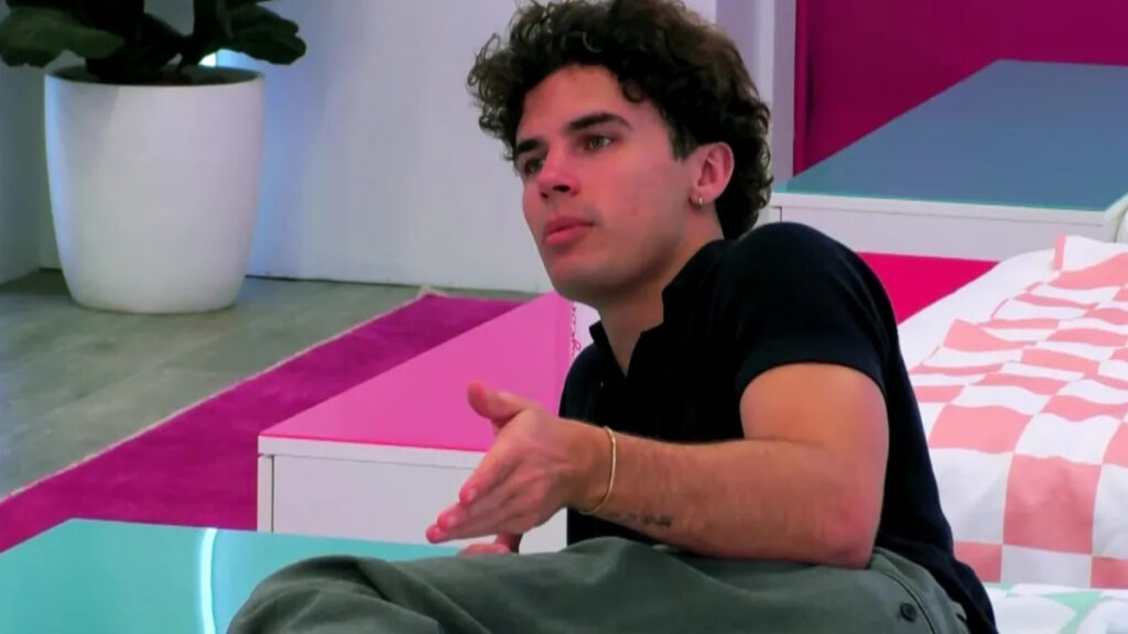 Nicolas “Nic” Vansteenberghe Love Island USA, Age, Job, Ethnicity ...